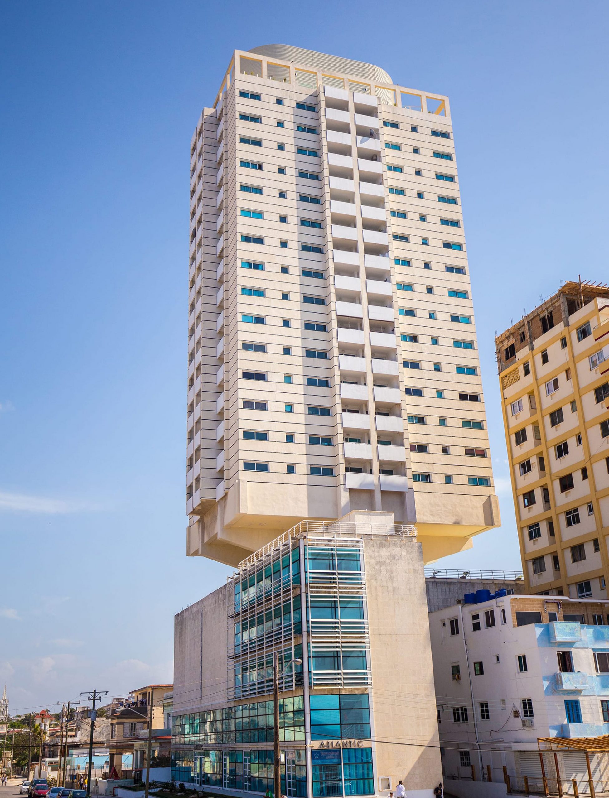 Modern Cuban architecture | Havana, Cuba | Bizzi & Partners